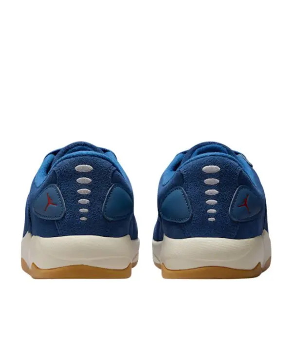 Nike Printed Lace-up Low-top Sneakers