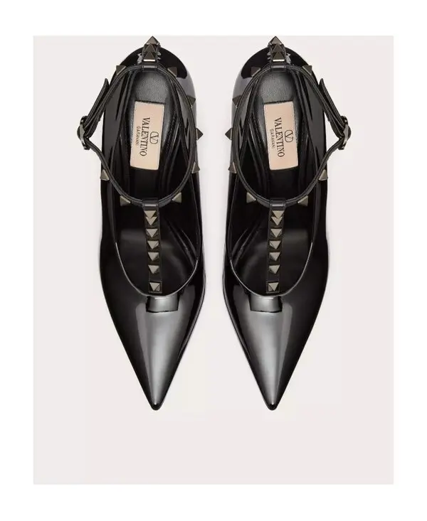 Valentino Garavani Rockstud Pointed High Heels