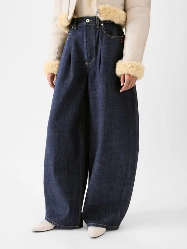 Jacquemus High-waisted Curved Leg Jeans - Deep Navy Blue