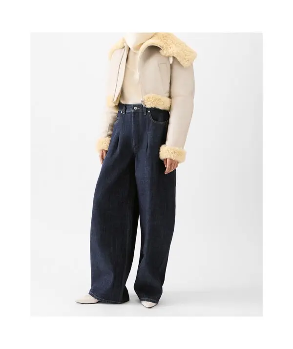 Jacquemus High-waisted Curved Leg Jeans - Deep Navy Blue