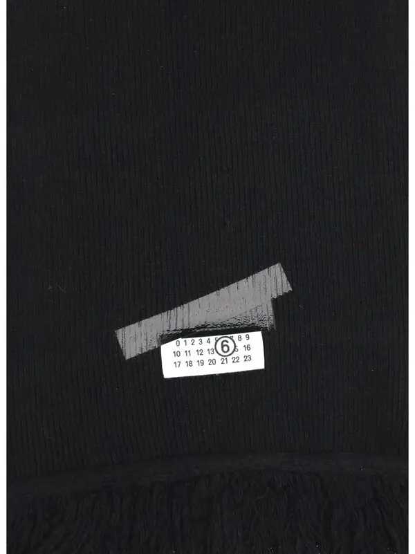 MAISON MARGIELA Logo Patch Fringed Scarf