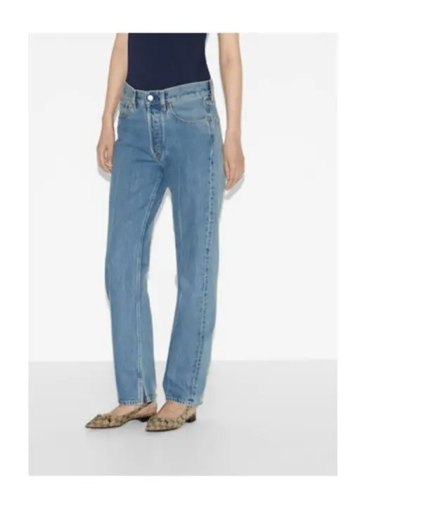 Gucci Low Waist Jeans With Logo Patch - Blue