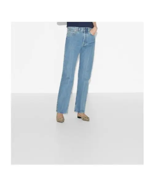 Gucci Low Waist Jeans With Logo Patch - Blue