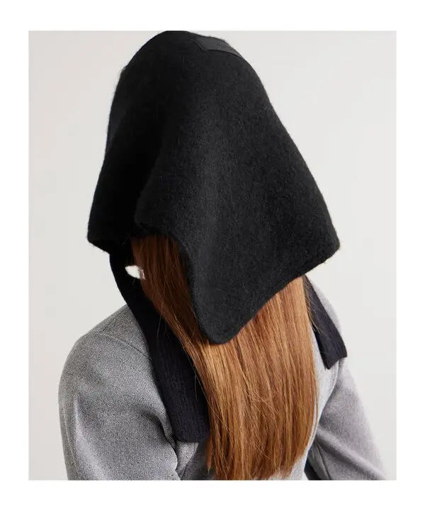 Jacquemus The Gros Grain Shawl