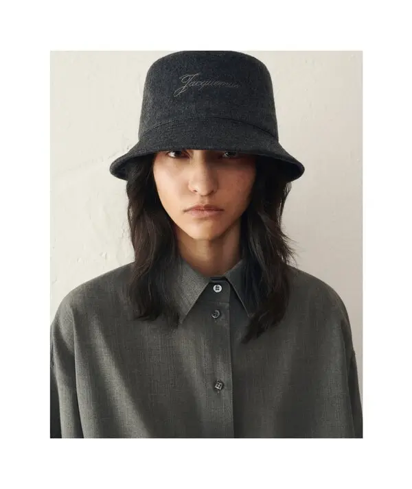 Jacquemus Embroidered Logo Bucket Hat - Dark Gray