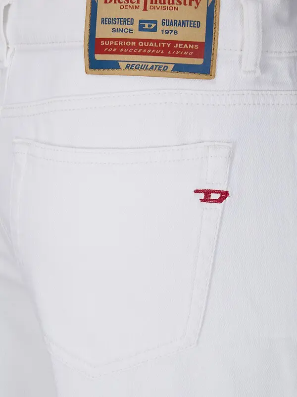 DIESEL® 1978 D-akemi Jeans
