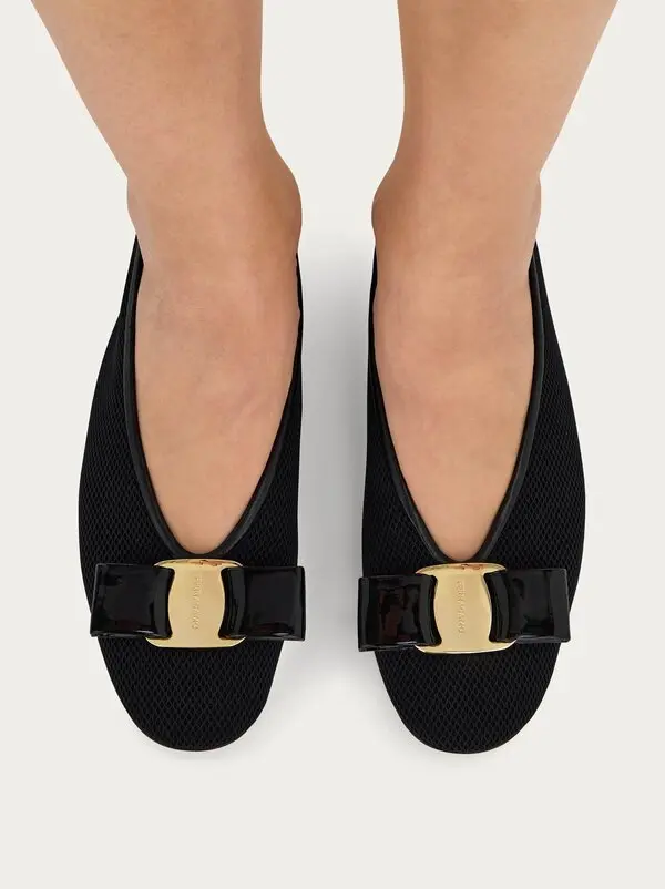 FERRAGAMO Vara Bow Ballet Flats - Black