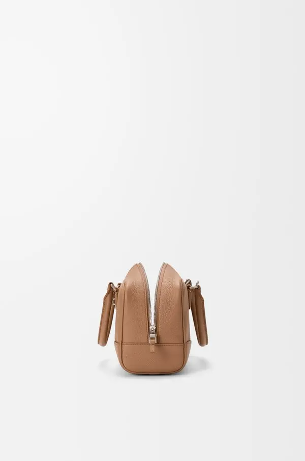 Loewe Amazona 23 Bag - Mocha