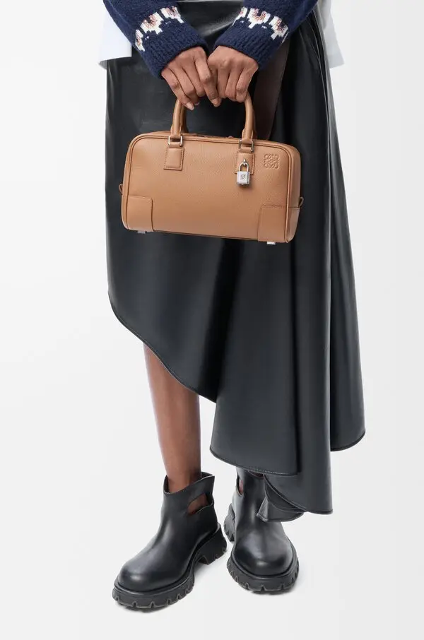 Loewe Amazona 23 Bag - Mocha