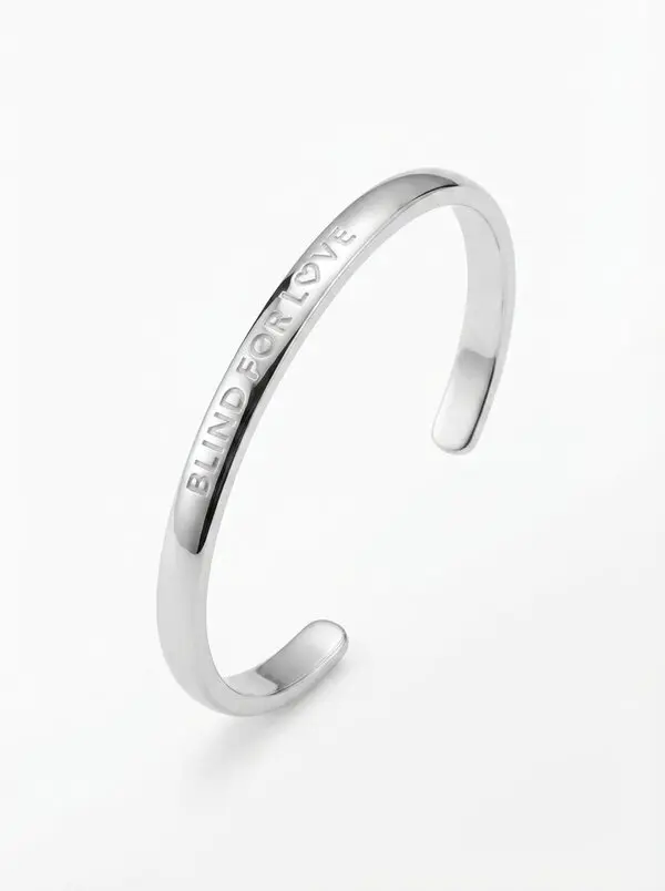 Gucci Blind For Love Bangle Bracelet - Silver