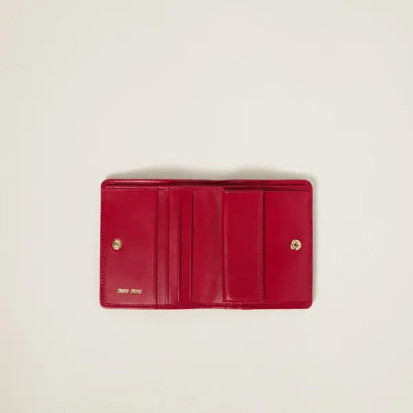 Miu Miu Logo-lettering Matelassé Bi-fold Wallet - Red