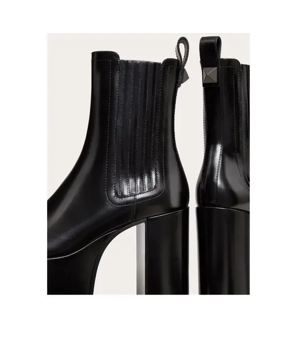 Valentino Garavani Club Platform Ankle Boots