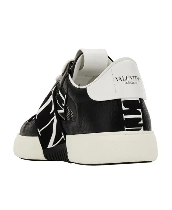 Valentino Garavani Vl7n Round Toe Lace-up Sneakers - Black