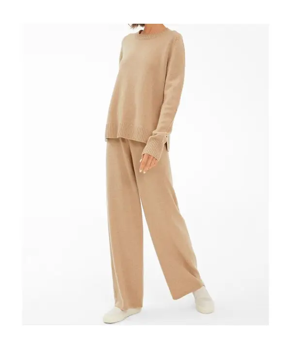 JUVIA Ribbed Crew Neck Sweater With Raglan Sleeves And Side Slits