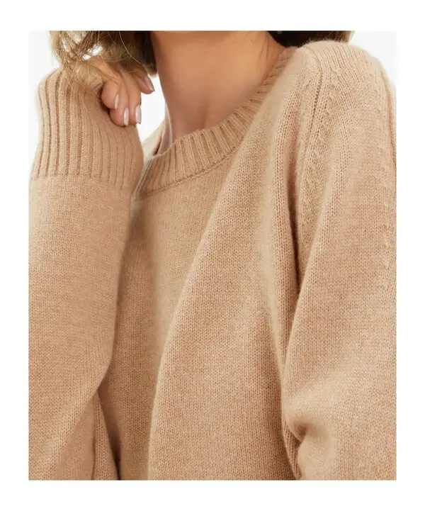 JUVIA Ribbed Crew Neck Sweater With Raglan Sleeves And Side Slits