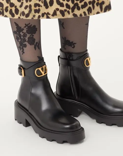 Valentino Garavani Logo Plaque Buckle Detailed Ankle Boots
