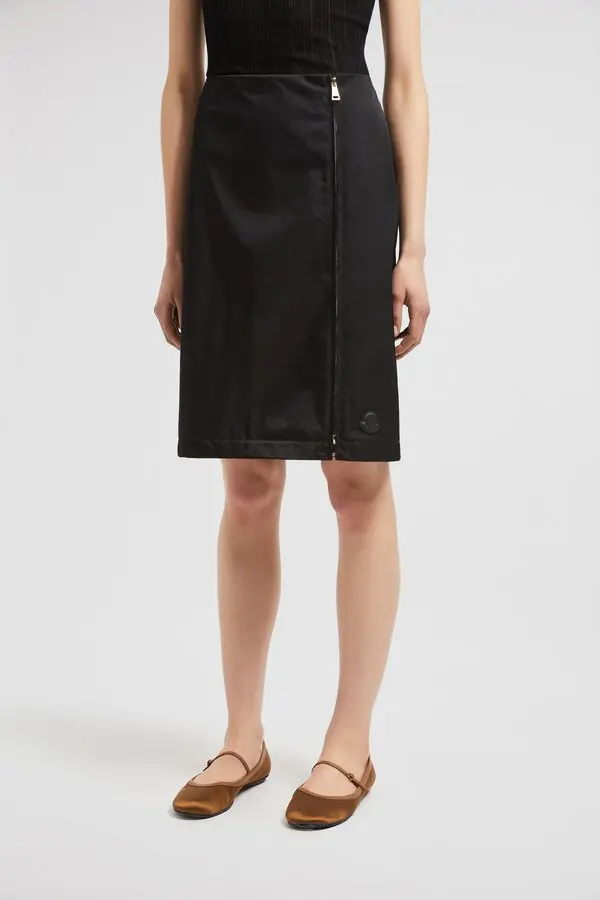 Moncler Zipped Midi Skirt - Black