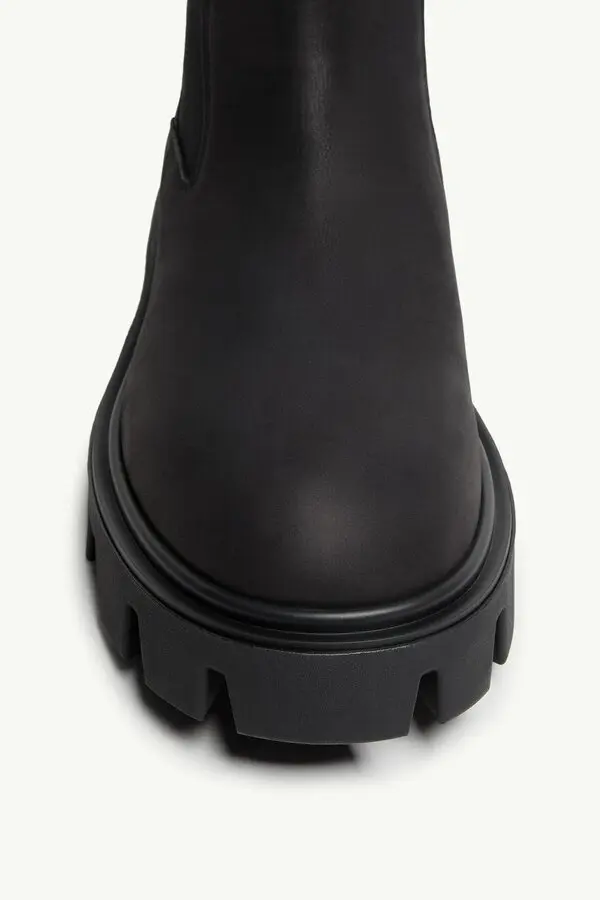 Moncler Peak City Chelsea Boots - Black