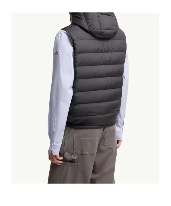 Moncler Logo Patch Down Gilet