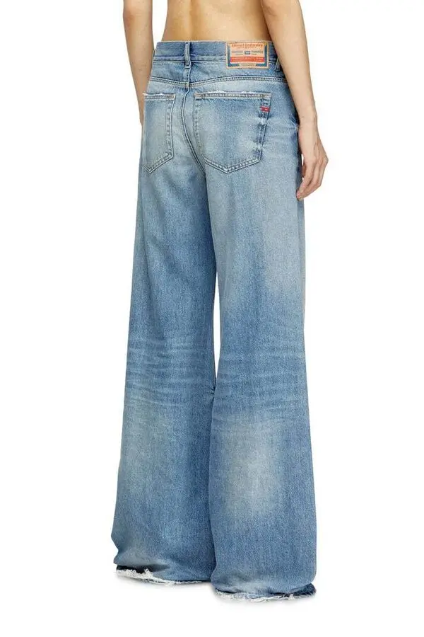 DIESEL® 1978 D-akemi Wide-leg Jeans