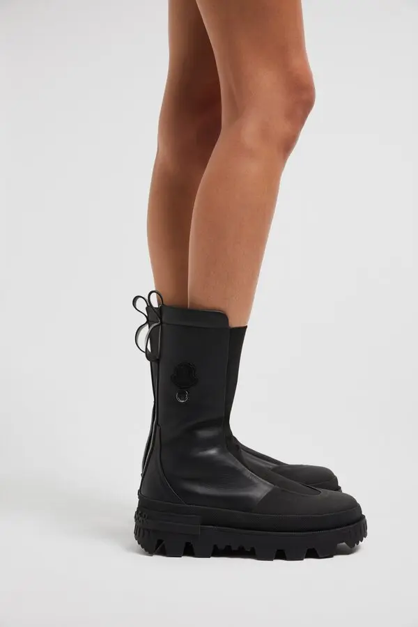 Moncler Leather Boots With Logo Patch - Black