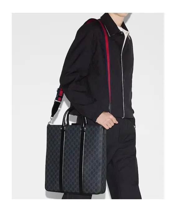 Gucci Gg Supreme Canvas Tote Bag With Adjustable Shoulder Strap - Black