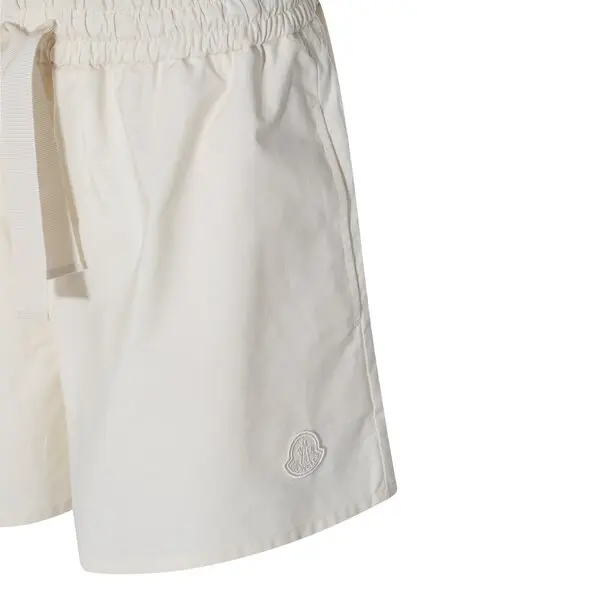 Moncler Elastic Waistband Flared Shorts With Logo - Beige