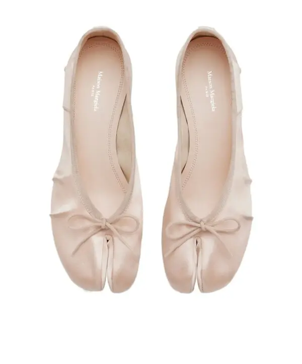 MAISON MARGIELA Tabi Ballet Flats