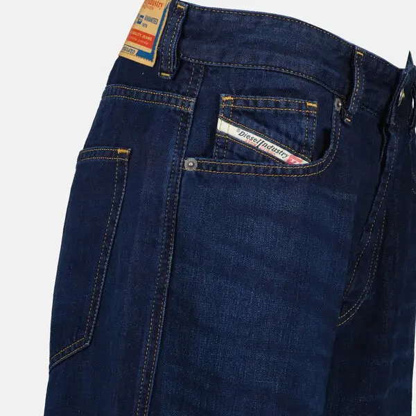 DIESEL® Wide-leg Jeans