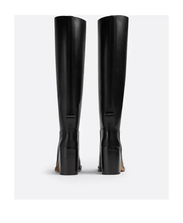 Bottega Veneta Round Toe Heeled Boots