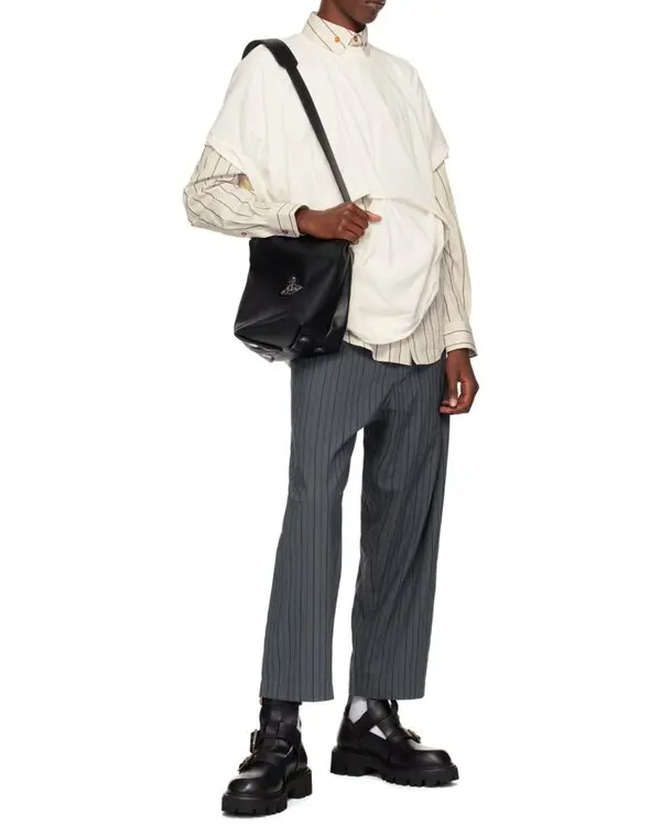 VIVIENNE WESTWOOD Logo Plaque Bucket Bag - Black