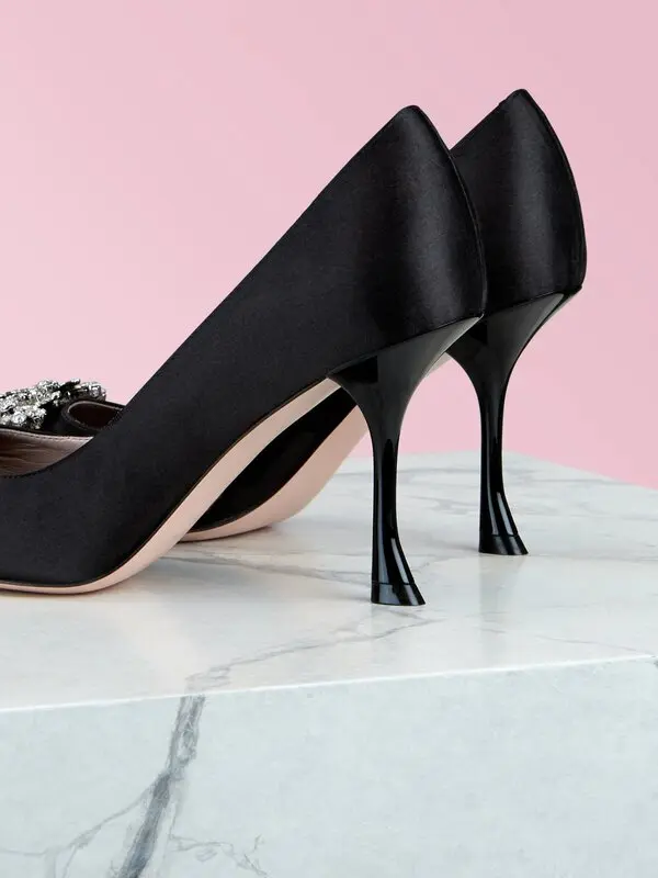 ROGER VIVIER Bouquet Strass Buckle Pumps