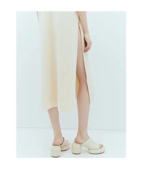 Max Mara Sleeveless V-neck Knitted Dress With Velvet Ball Trim - Nude