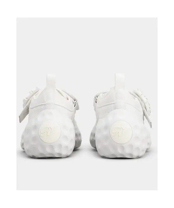 ROGER VIVIER Viv' Run Light Trekky Sneakers With Embellished Buckle - White