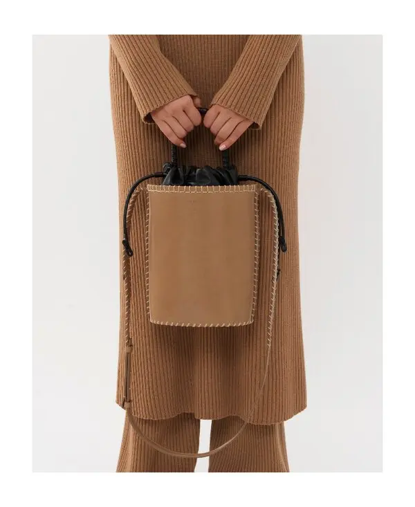 Chloé Logo Shoulder Bag