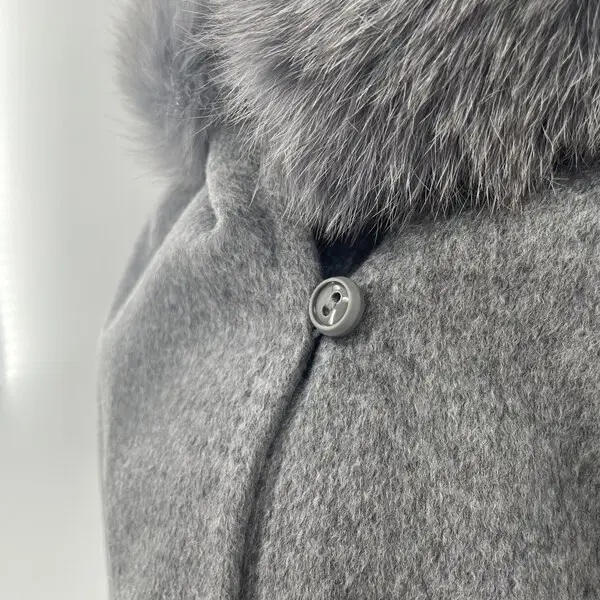 Max Mara Long Sleeved Hooded Coat With Fur Trim And Belt - Black