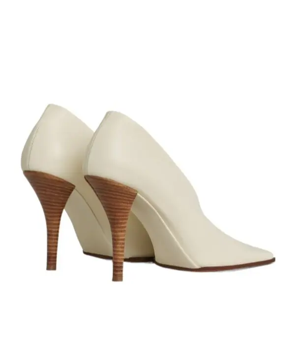 Alaïa Soft Square Pumps In Leather - White
