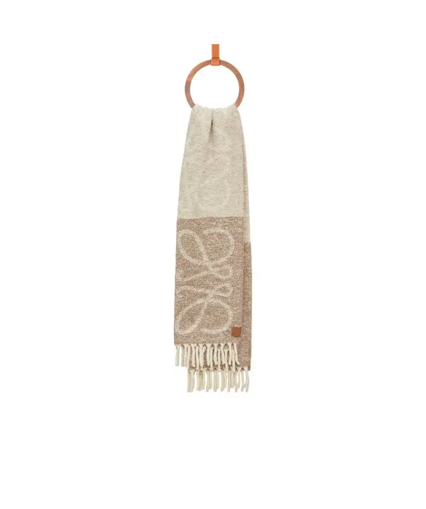 Loewe Anagram Fringed Scarf - Beige/white