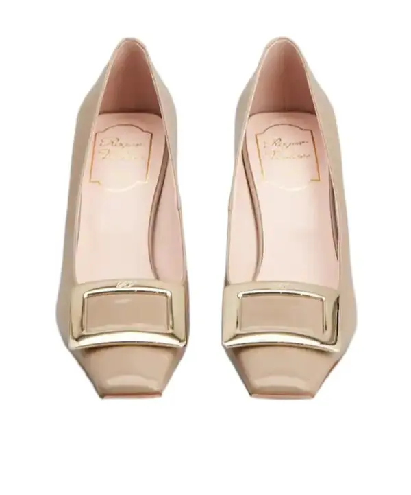 ROGER VIVIER Logo Buckled Block Heel Pumps - Beige