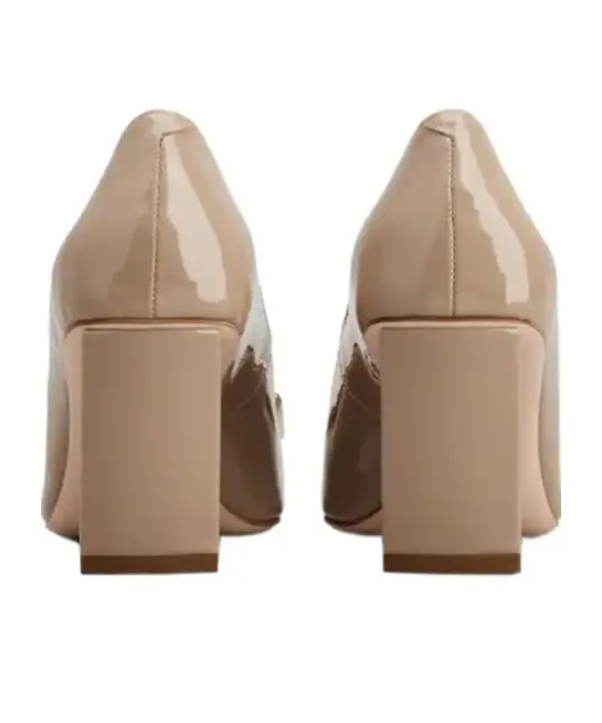 ROGER VIVIER Logo Buckled Block Heel Pumps - Beige