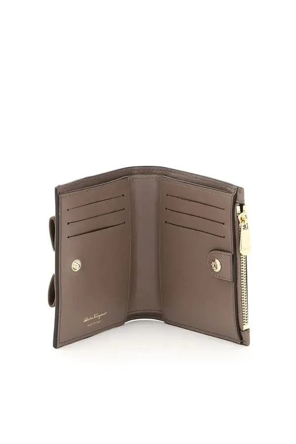 FERRAGAMO A Half-fold Wallet Decorated With A Bow - Gray
