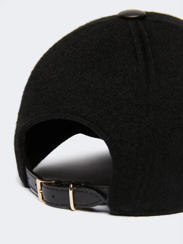 Max Mara Embroidered Logo Baseball Cap - Black