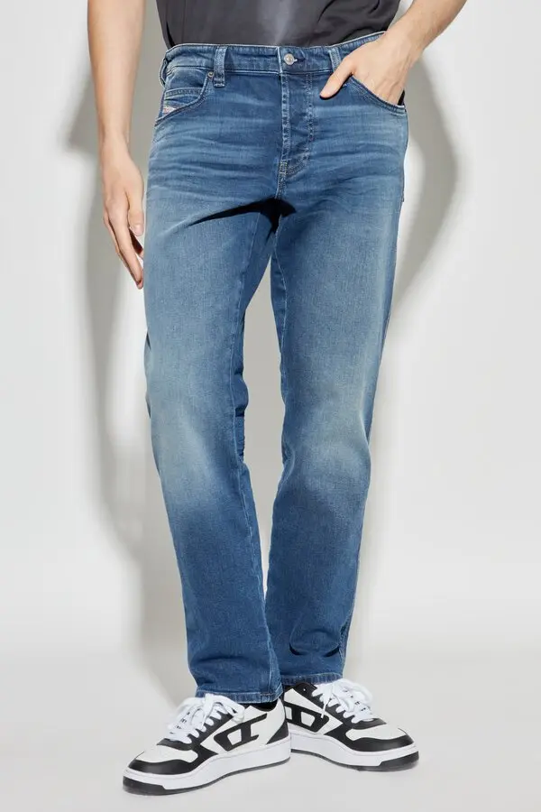 DIESEL® 1993 D Vyl Carrot Cut Jeans