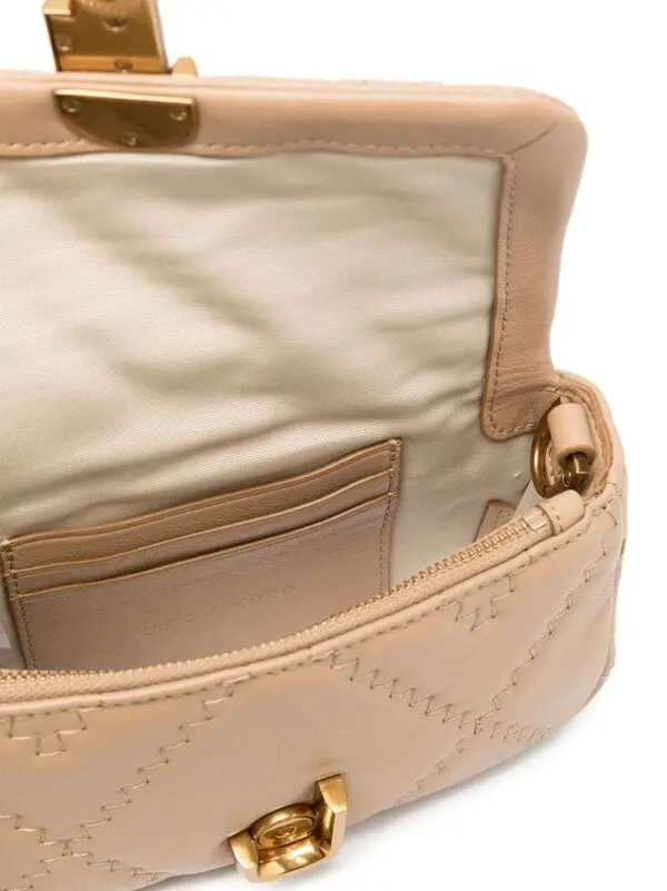 Marc Jacobs Logo Plaque Quilted Shoulder Bag - Nude