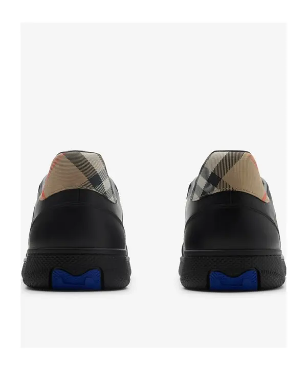 Burberry Terrace Lace-up Sneakers With Equestrian Knight Detail - Black/sand