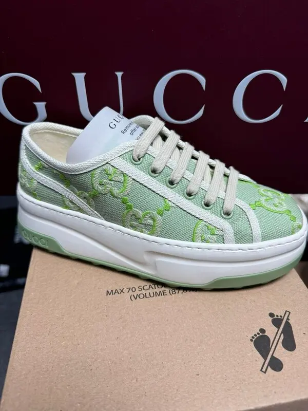 Gucci Lace-up Low-top Sneakers - Green