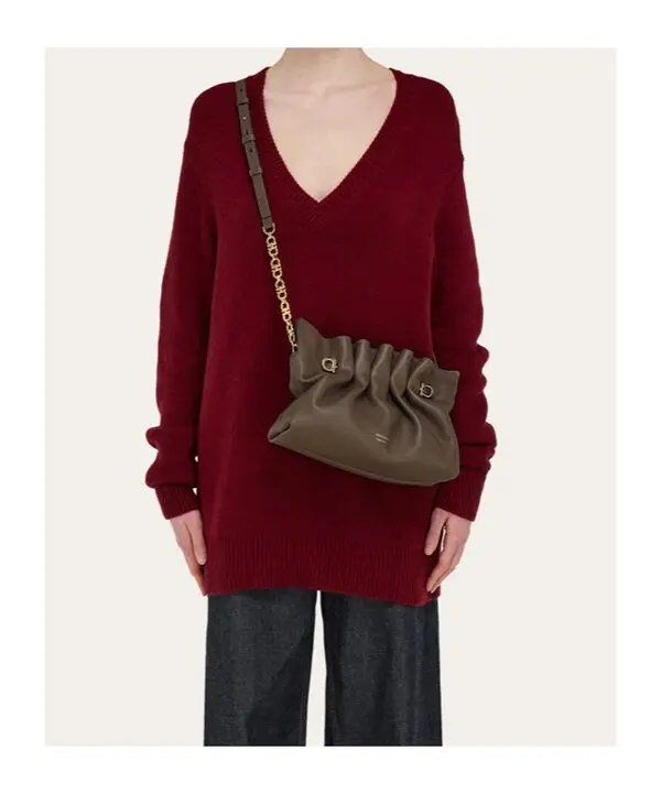 FERRAGAMO Gancio Soft-bag - Cement Grey