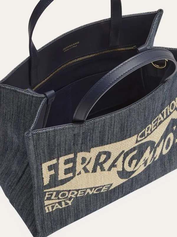FERRAGAMO Logo Shoulder Bag