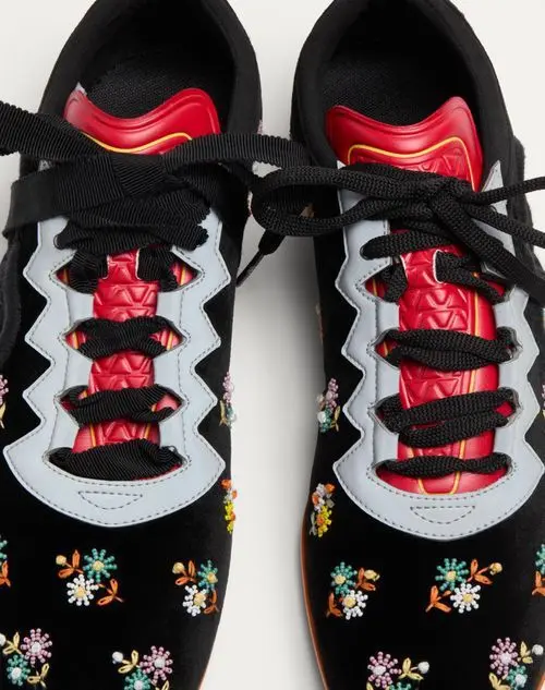 Valentino Garavani Chromathon Lace-up Sneakers With Floral Embellishments - Black
