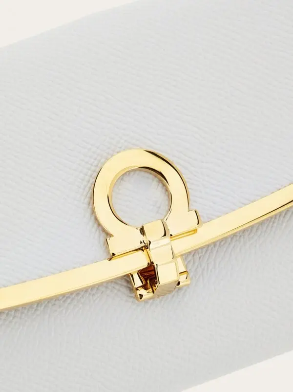 FERRAGAMO Flip Wallet - Nude